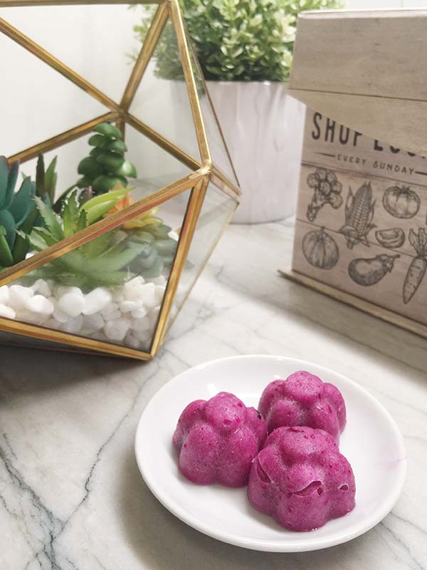 Purple and Delicious Keto Fat Bombs (no artificial colors meal prep ...