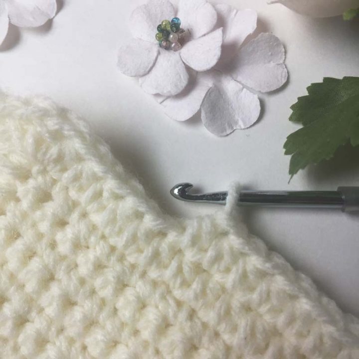 Caroline Crochet Baby Blanket (easy crochet blanket tutorial) - Craft-Mart